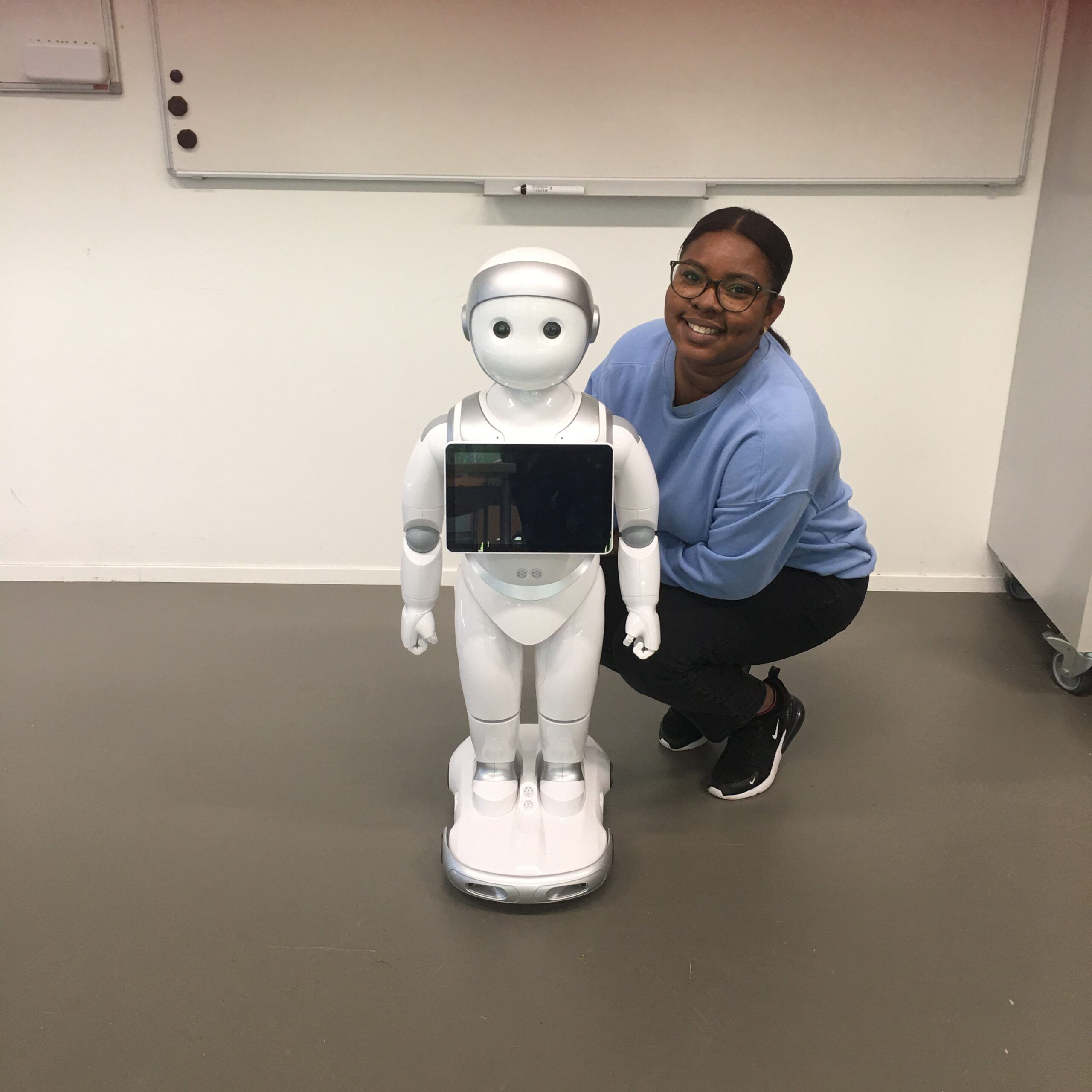 Workshop tandenpoetsen met robot iPal op Spaarne College - Spaarne College